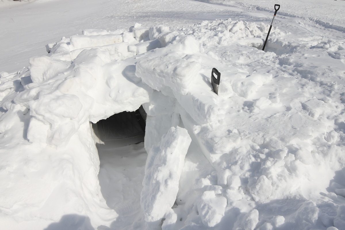 Uses of Snow and Ice for Survival – Survivopedia